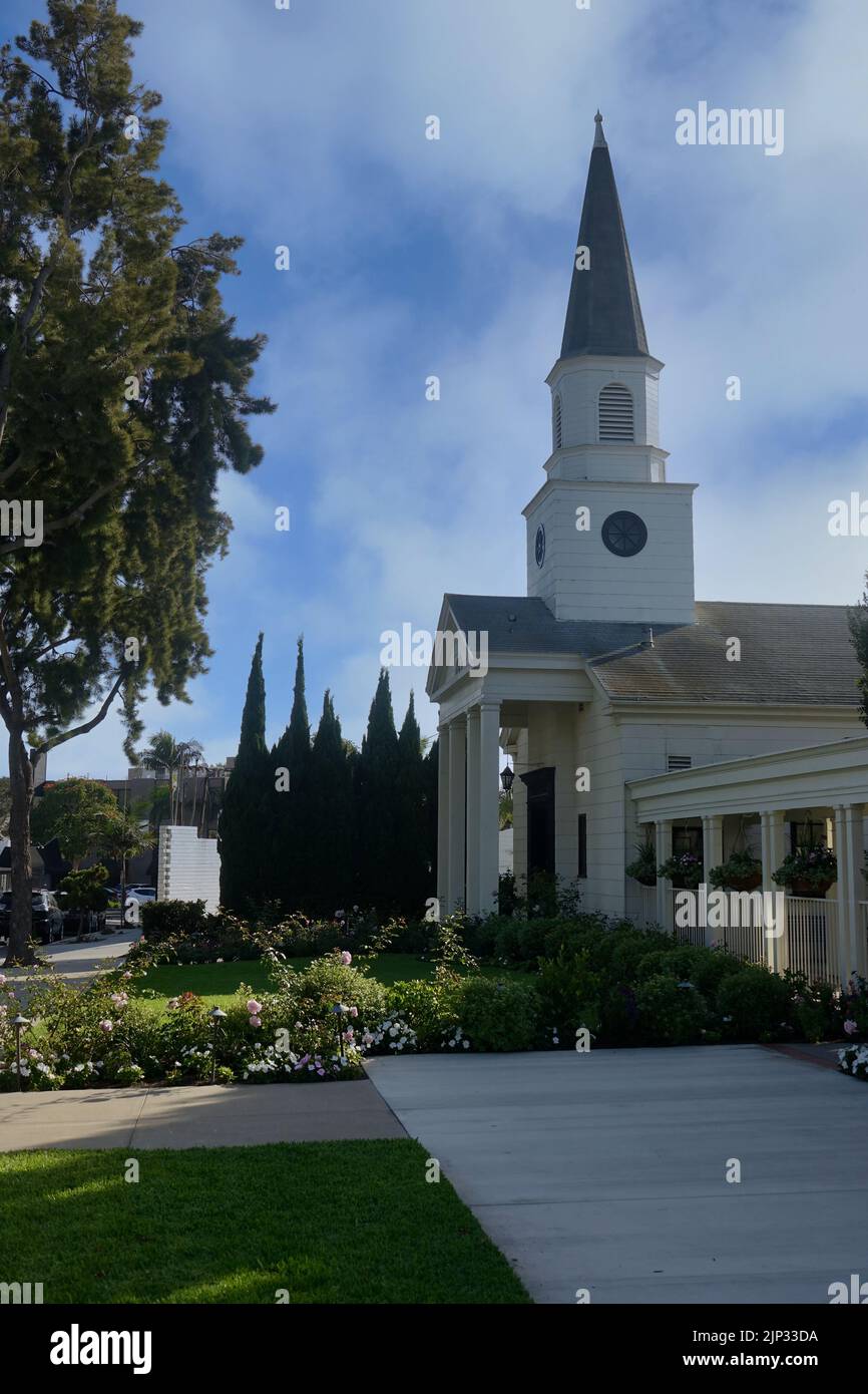 white church and steeple side view Stock Photo - Alamy