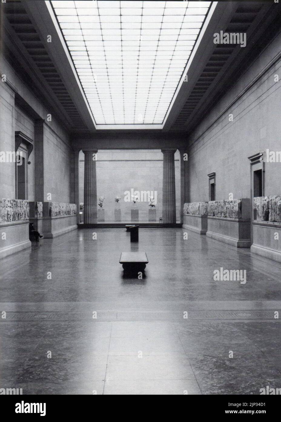 The Duveen Gallery (1980s Stock Photo - Alamy