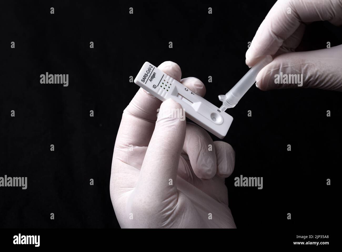 testing, corona virus, schnelltest, antigen test Stock Photo - Alamy