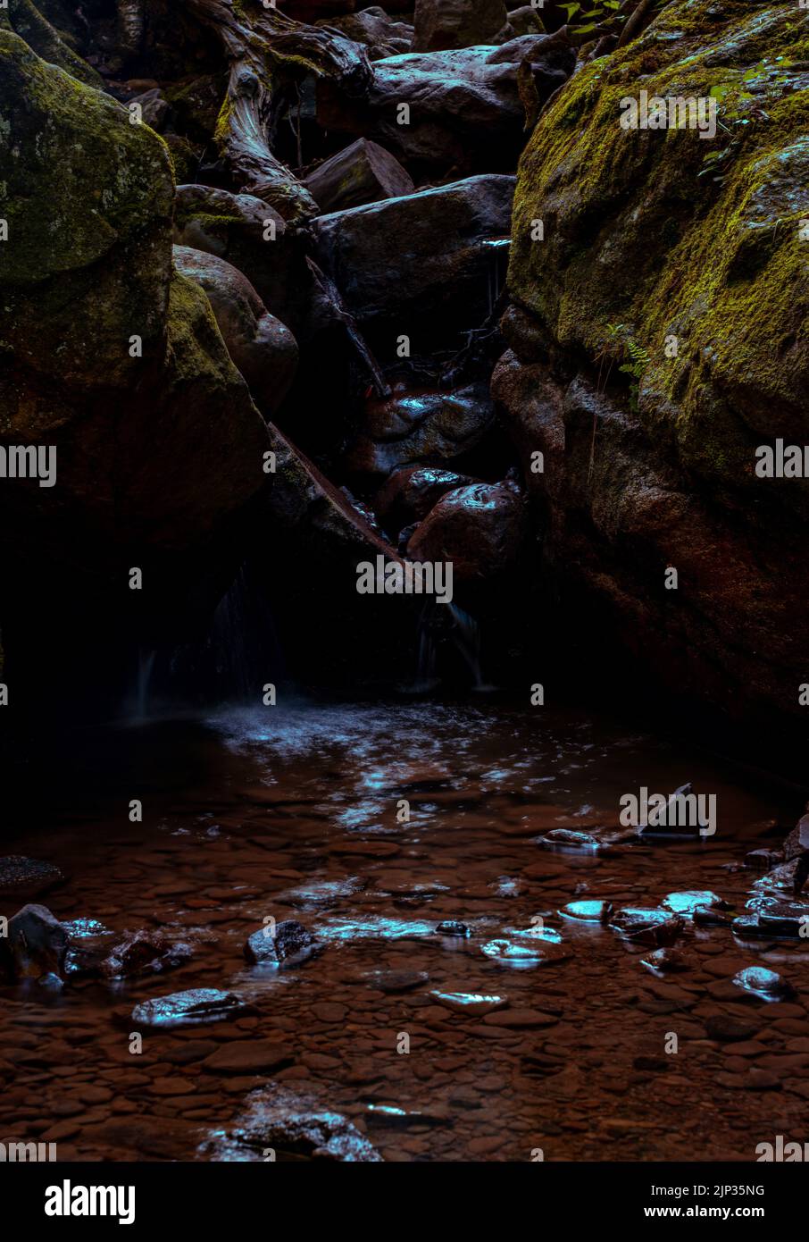 Rocks reflecting through the water hi-res stock photography and images ...