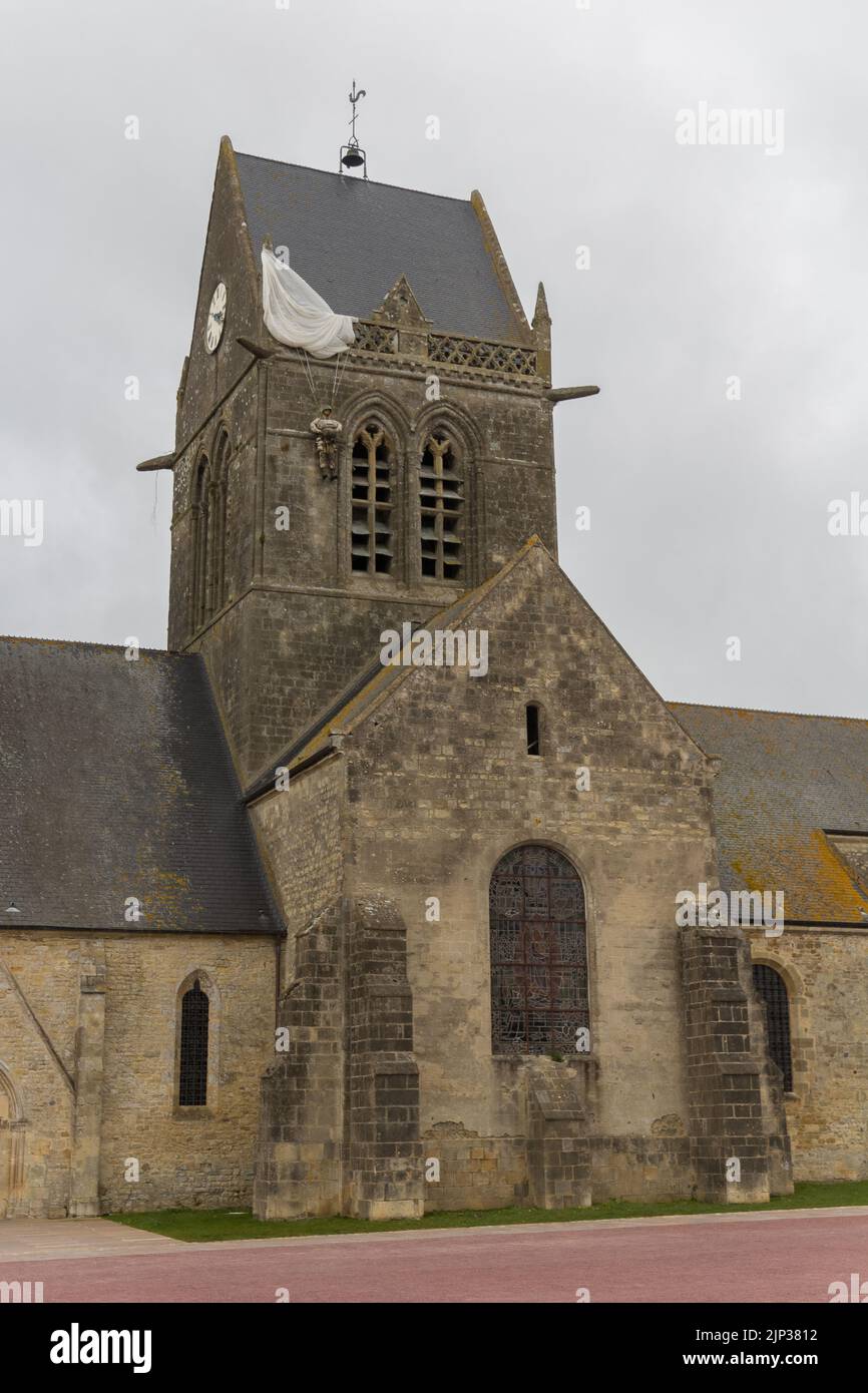 An outdoor view of the Sainte Mere Eglise in Normandy, France Stock ...