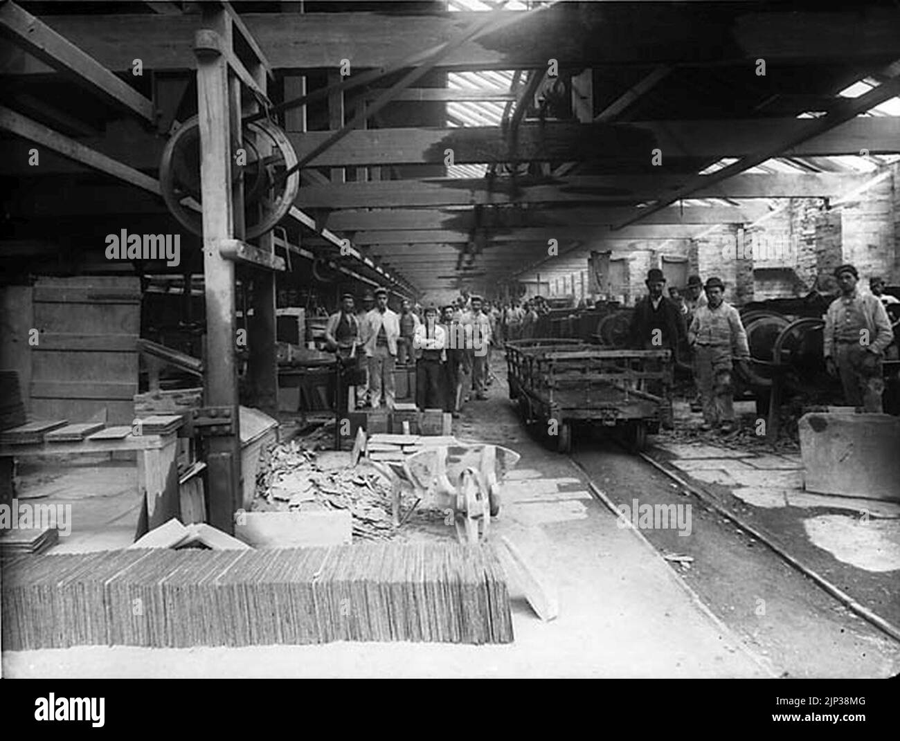 The engine room of Braich Goch quarry, Corris Stock Photo - Alamy