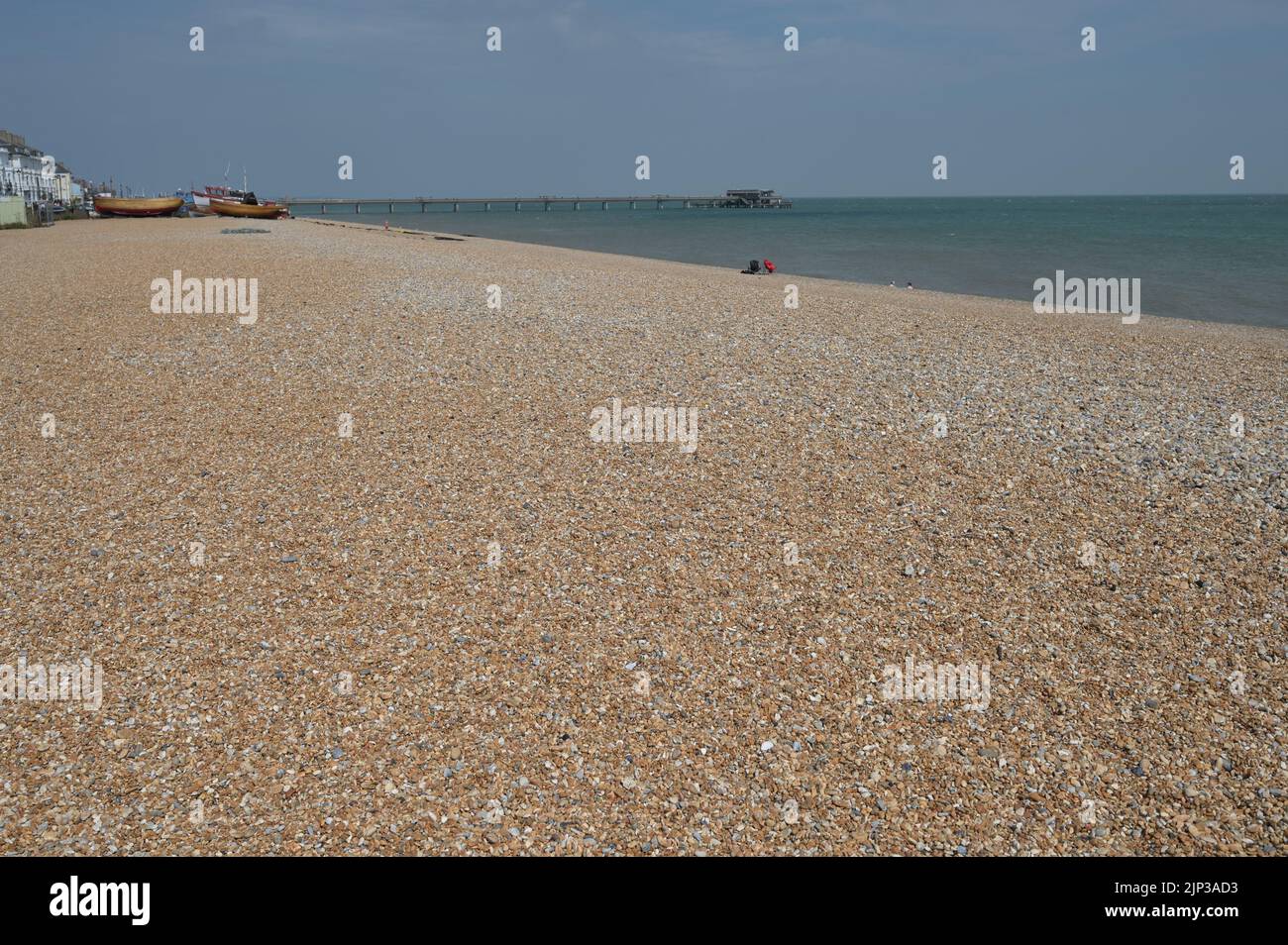 Shingle beach along the Kent coastline in the UK Stock Photo - Alamy