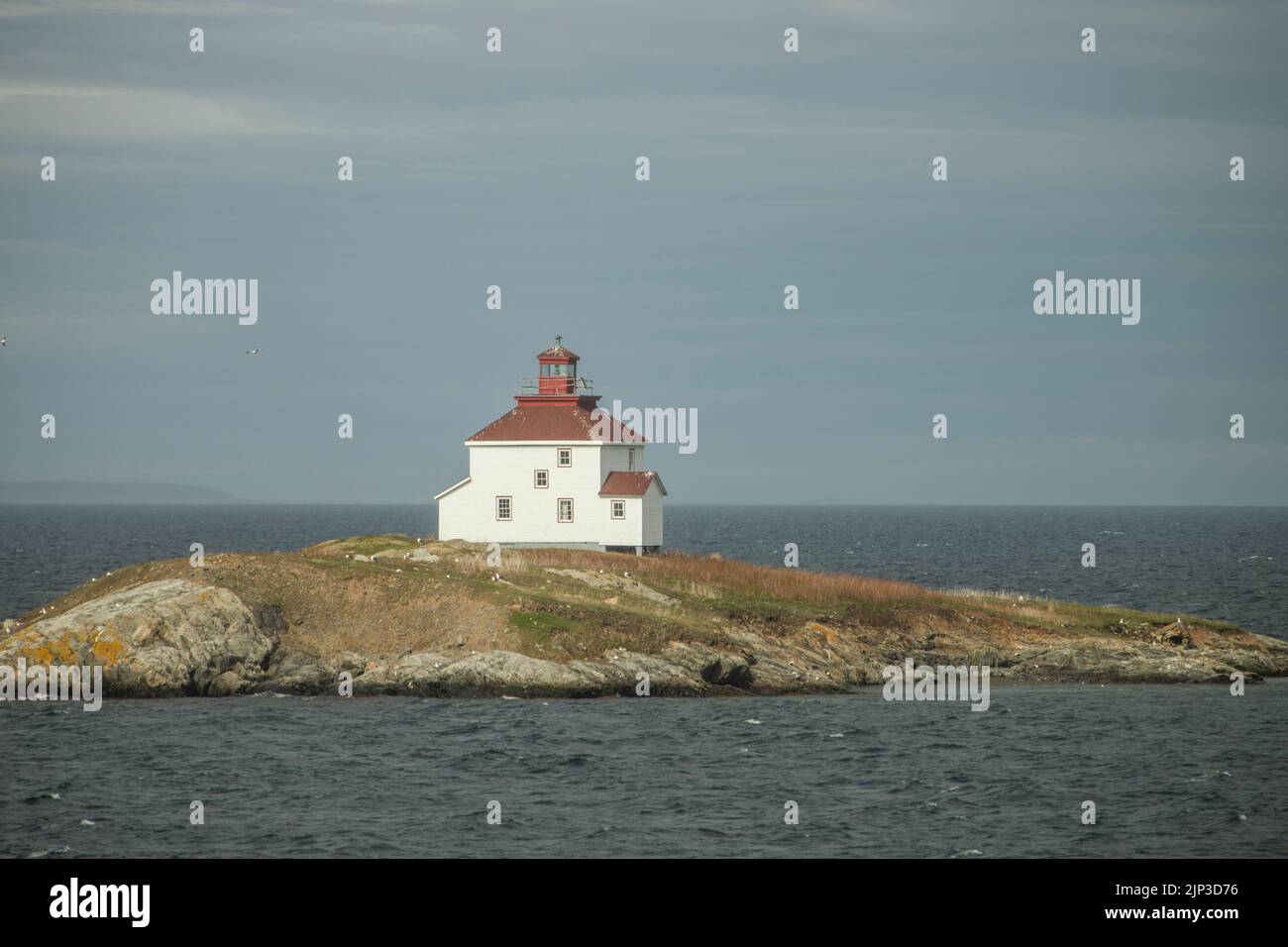 Lighthouse ocean sea hi-res stock photography and images - Alamy