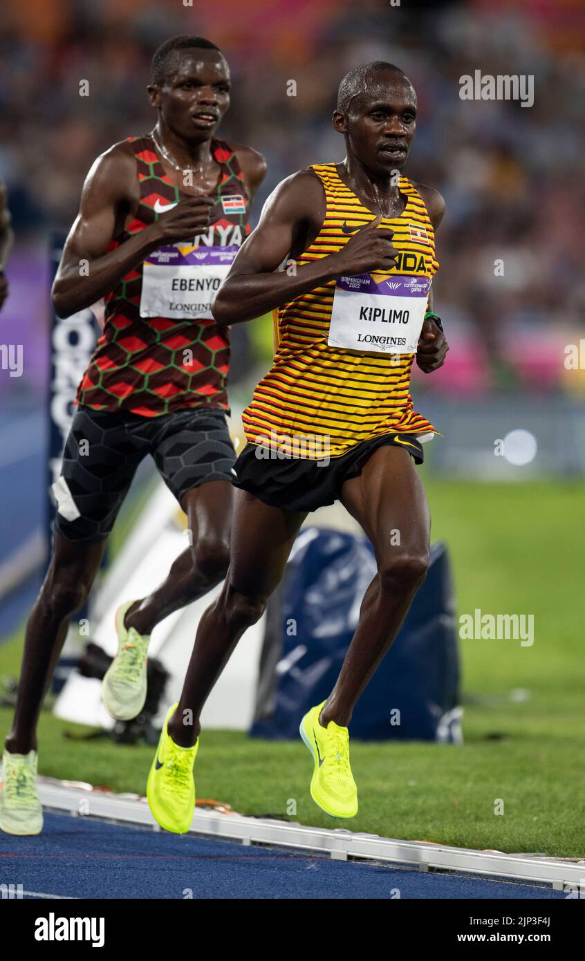 Jacob Kiplimo of Uganda and Daniel Simiu Ebenyo of Kenya competing in ...