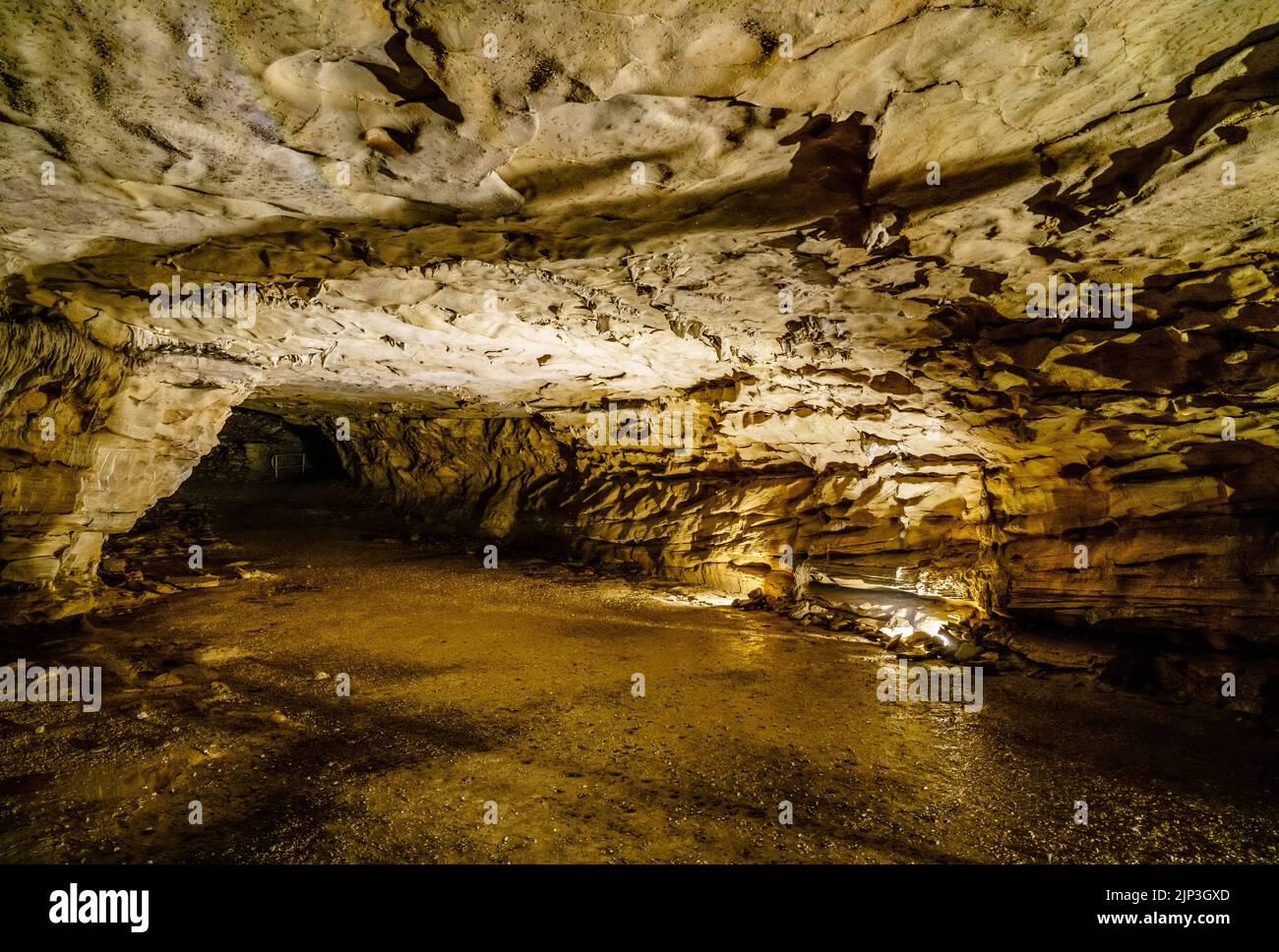 Cascade cave in Carter Caves State Park in Kentucky Stock Photo - Alamy