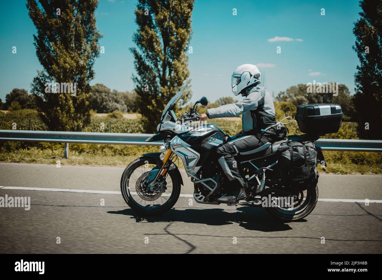 Professional racer hi-res stock photography and images - Alamy