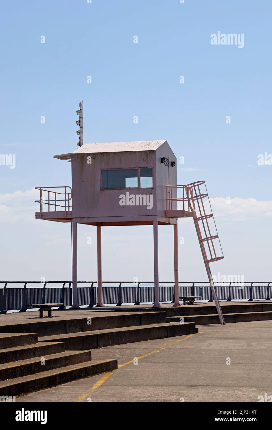 Pink shed on stilts, lookout post. The Barrage, Cardiff Bay. Summer ...