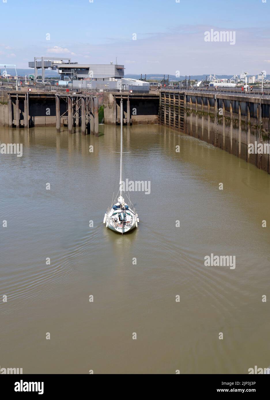 Yacht using engine to enter Cardiff Barrage Locks to enter Cardiff Bay ...