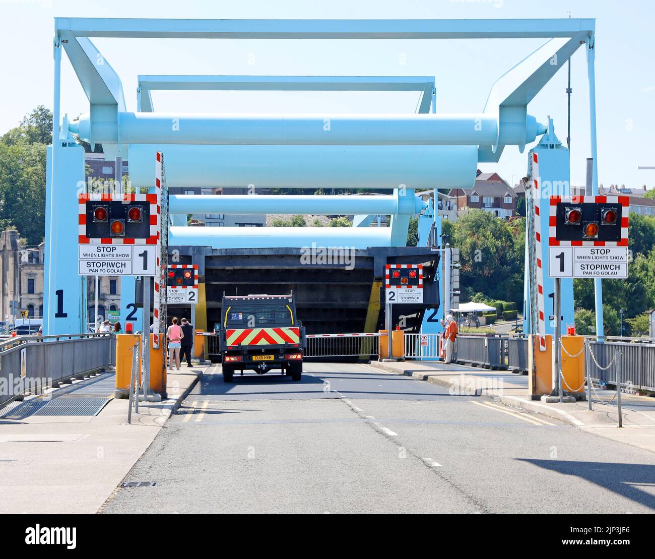 Barrage gates hi-res stock photography and images - Alamy