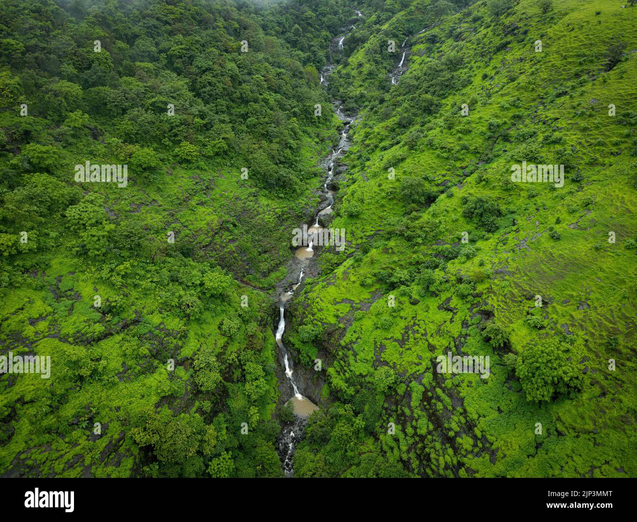 Drone waterfall hawaii hi-res stock photography and images - Alamy