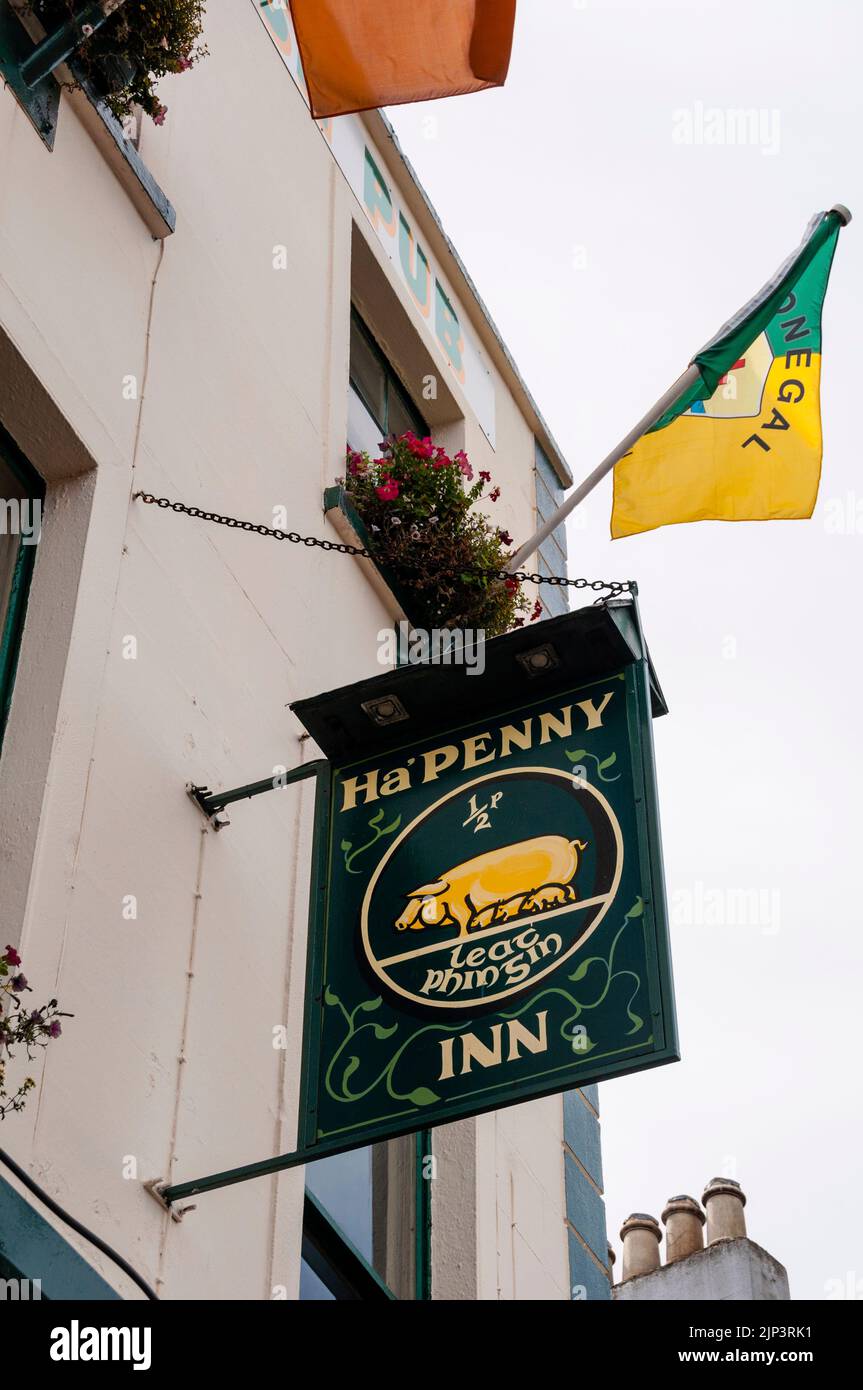 Ha penny bridge inn hi-res stock photography and images - Alamy