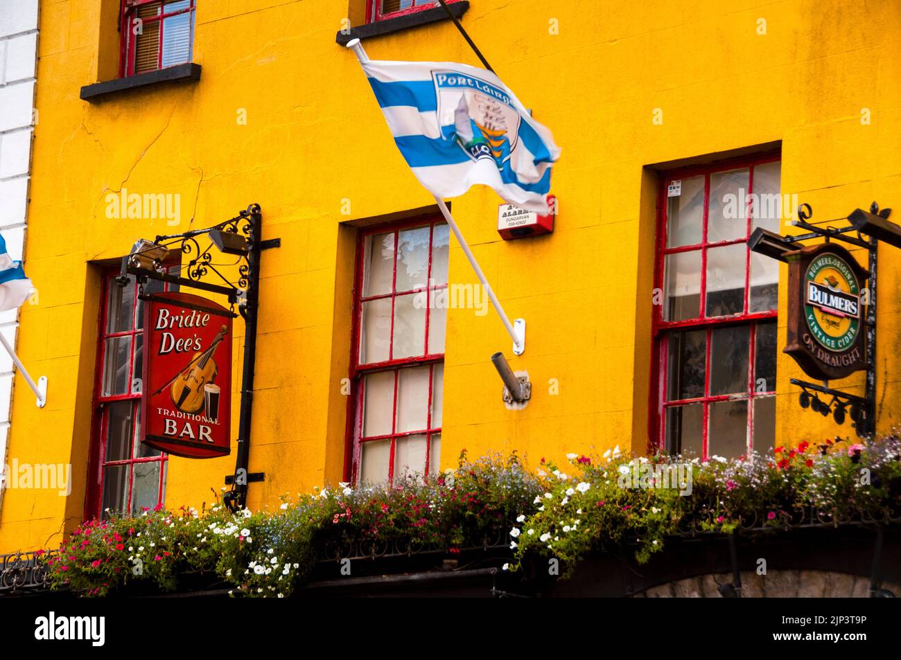 Irish pub in Dungarvan, Ireland Stock Photo - Alamy