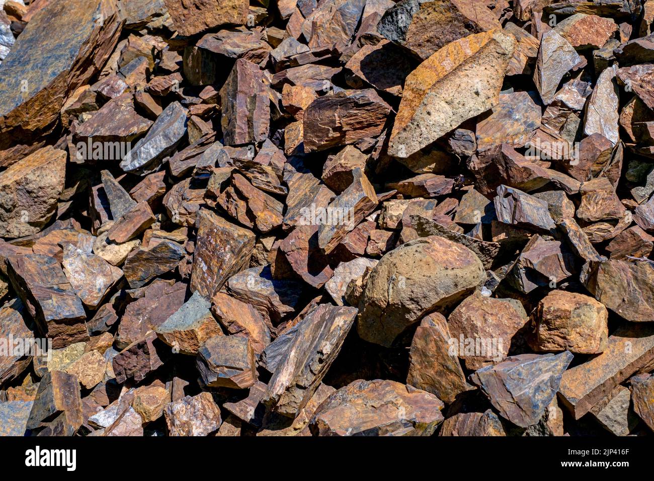 Shiny gold rock closeup view hi-res stock photography and images - Alamy