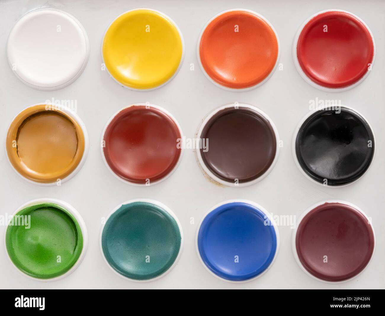 Set of watercolor paints in plastic box Stock Photo - Alamy