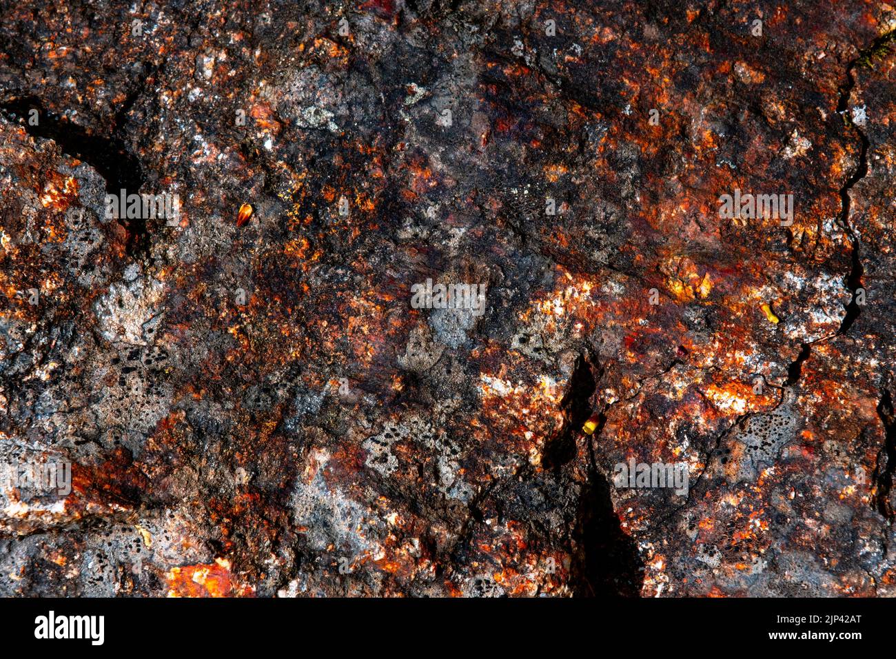 stone with iron ore and quartz Stock Photo - Alamy