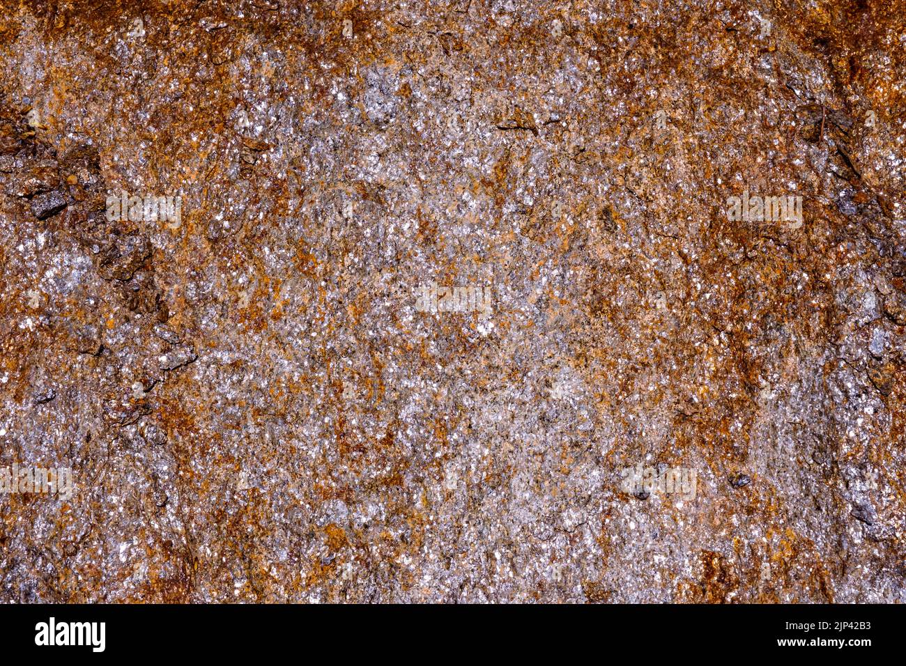 stone with iron ore and quartz Stock Photo - Alamy