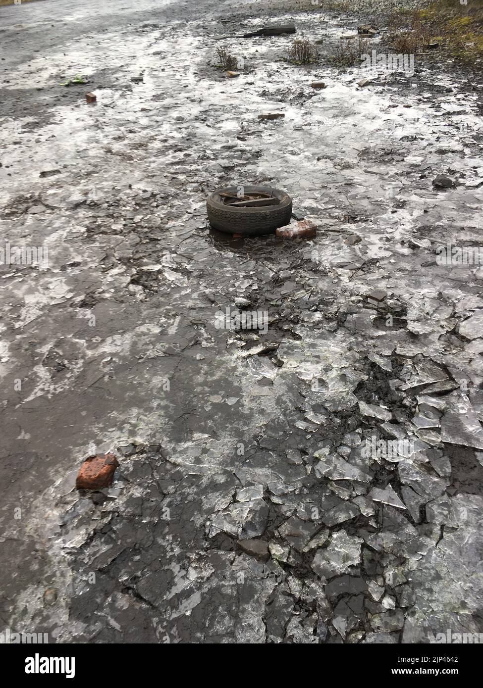 Icey ground hi-res stock photography and images - Alamy