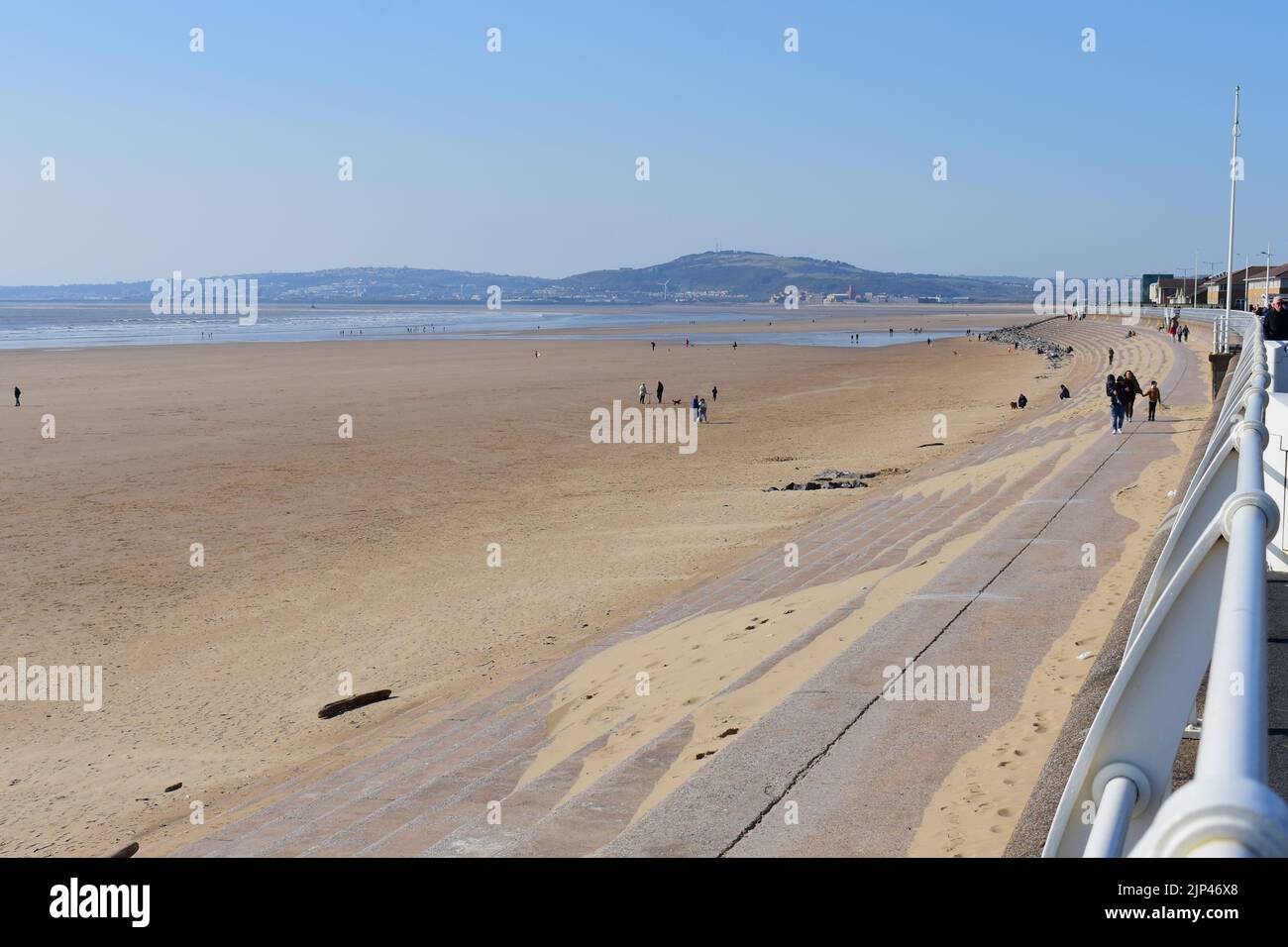 Wide open beach at low tide at Aberavon Beach near Port Talbot Stock ...