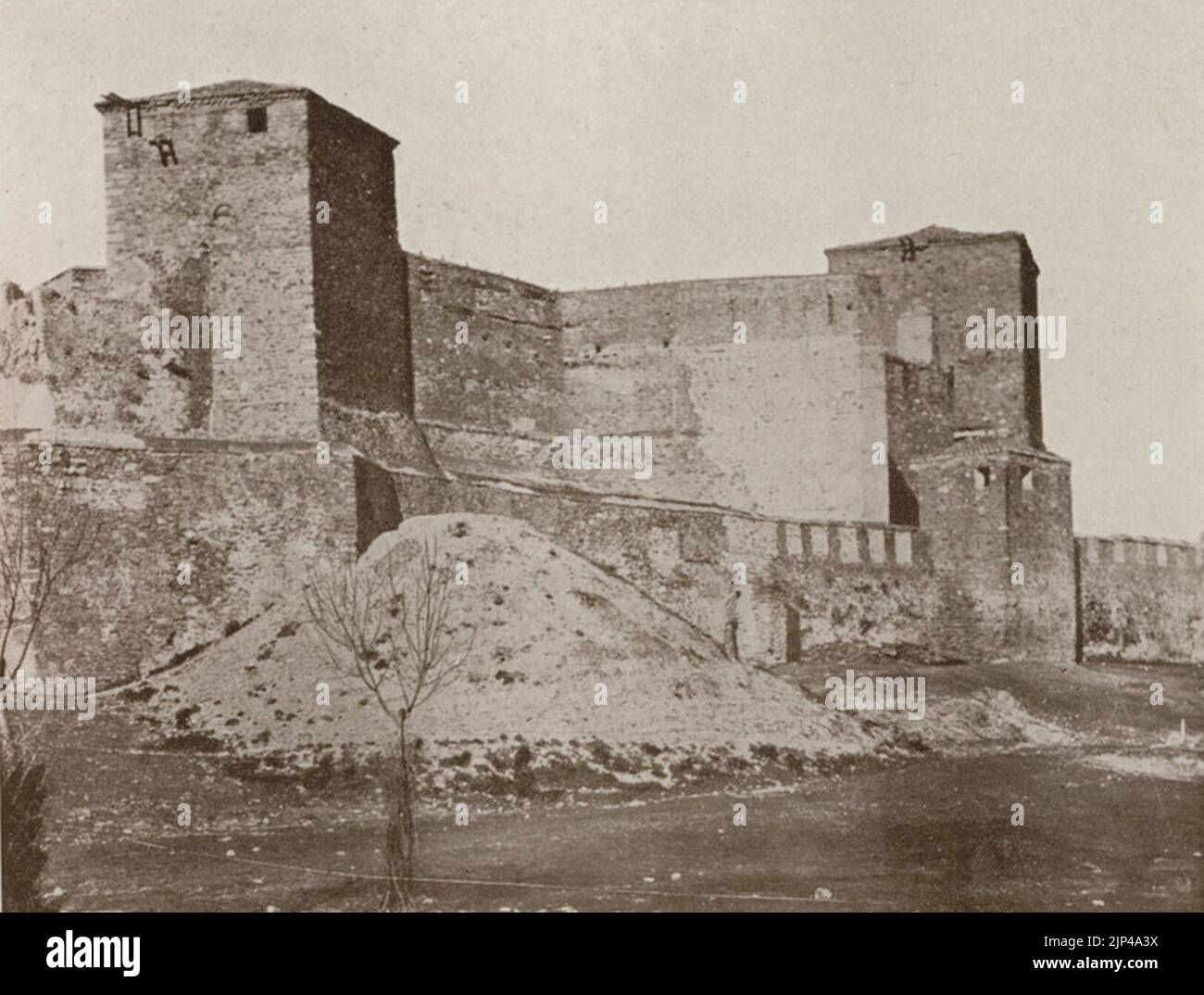 The fortress of Heptapyrgion (Yedi Kule) in Thessaloniki - Van Den ...