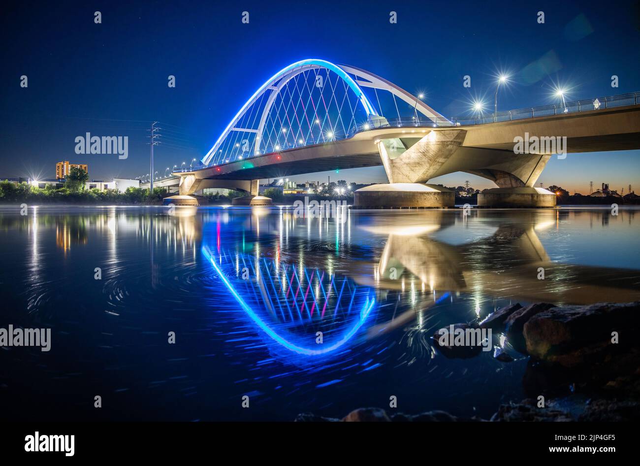 The Lowry Bridge in Minneapolis, Minnesota lit up at night Stock Photo ...