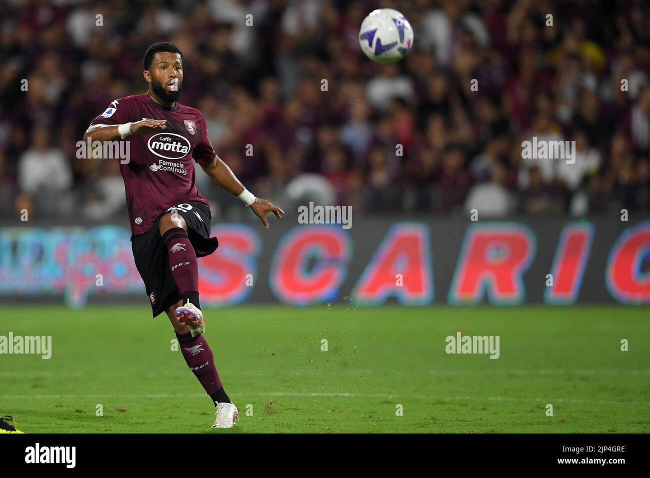 Tonny Vilhena of Salernitana during the match Serie A between US ...