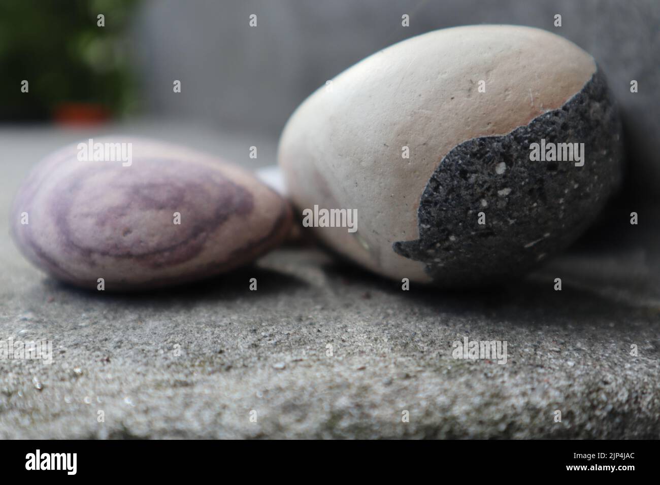 Two stones hi-res stock photography and images - Alamy