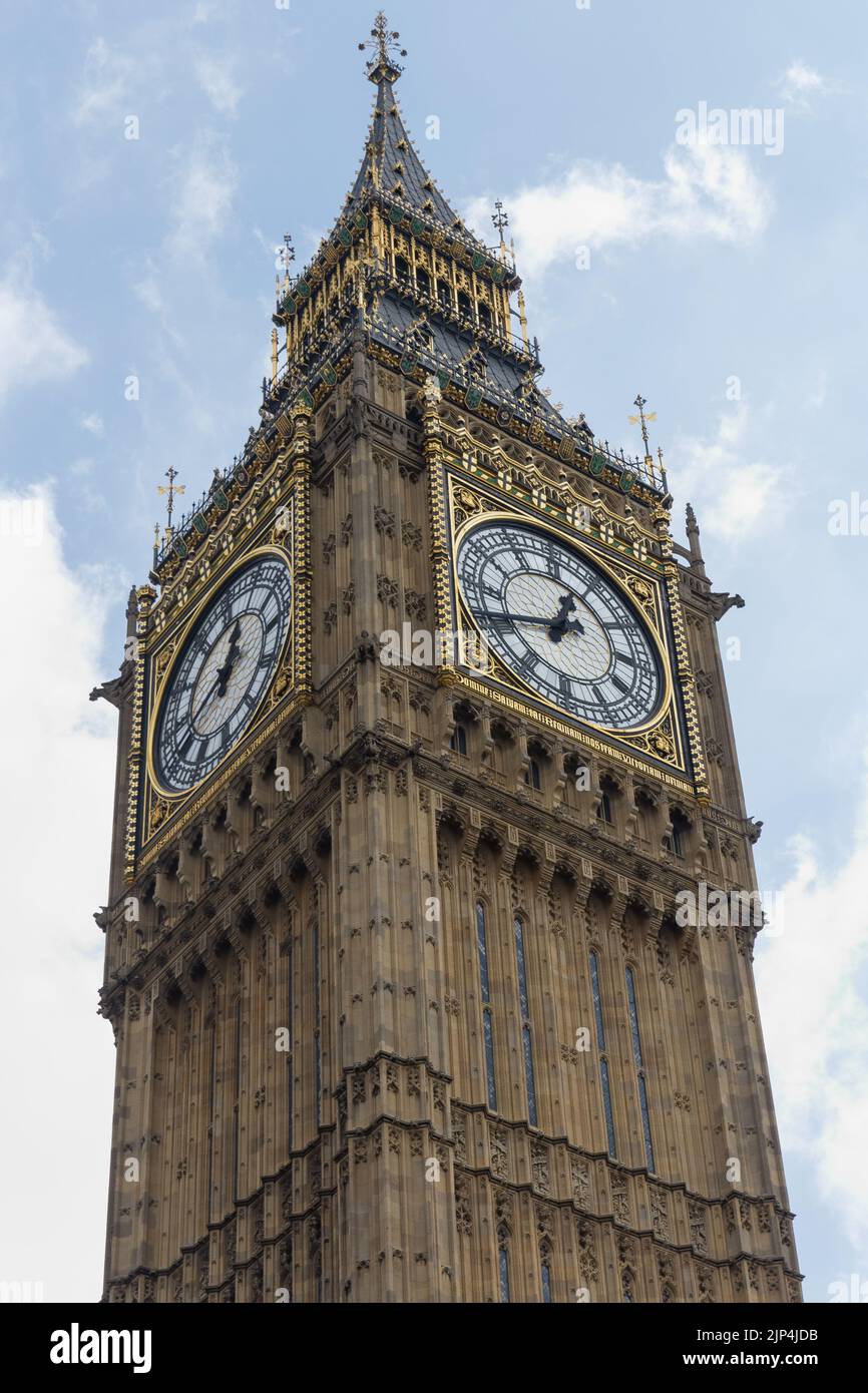 The Big Ben (Great Bell) clock at the north end of the Palace of ...