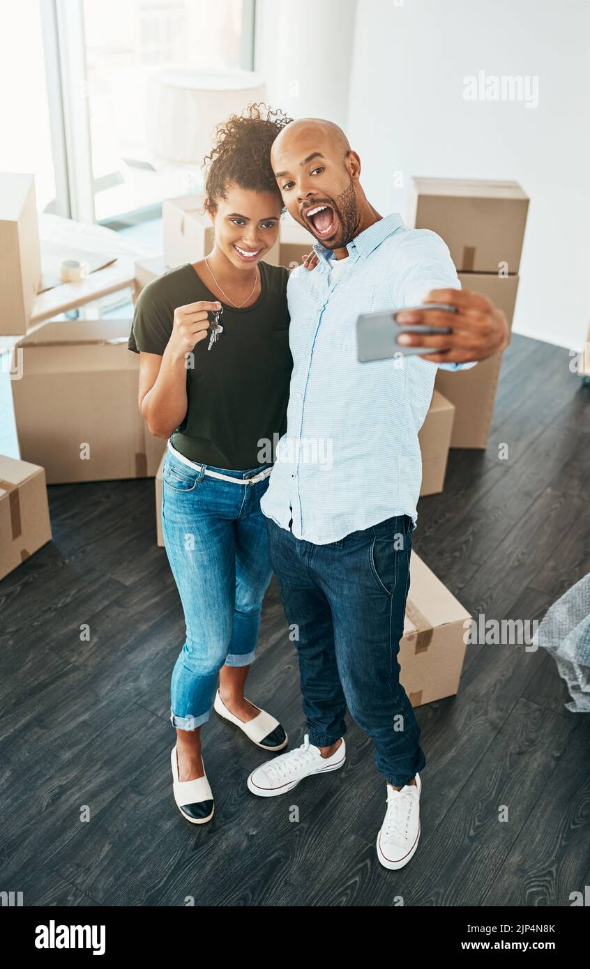 Young couple get keys to new home hi-res stock photography and images ...
