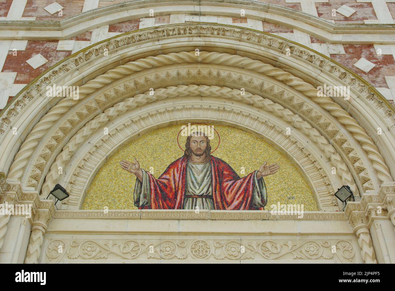 Sanctuary of the Holy Face of Manoppello It is one of the most ...