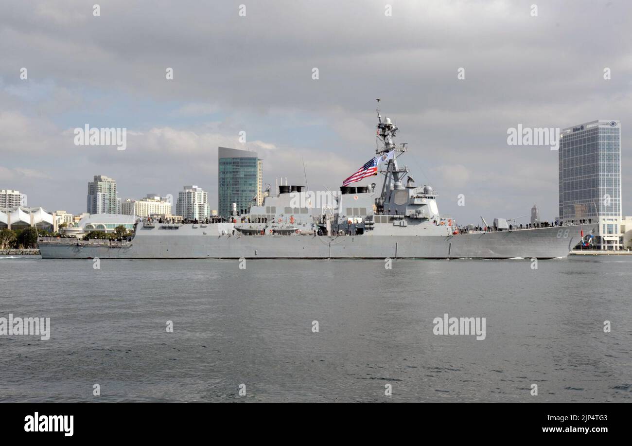 The guided missile destroyer USS Preble (DDG 88) returns to its home ...