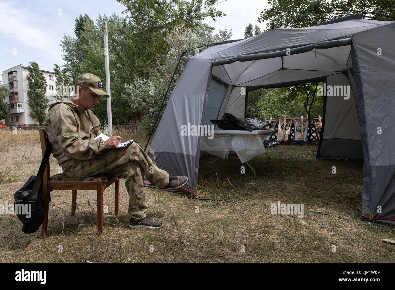 Exhumation of those who died during the conflict in the city of ...