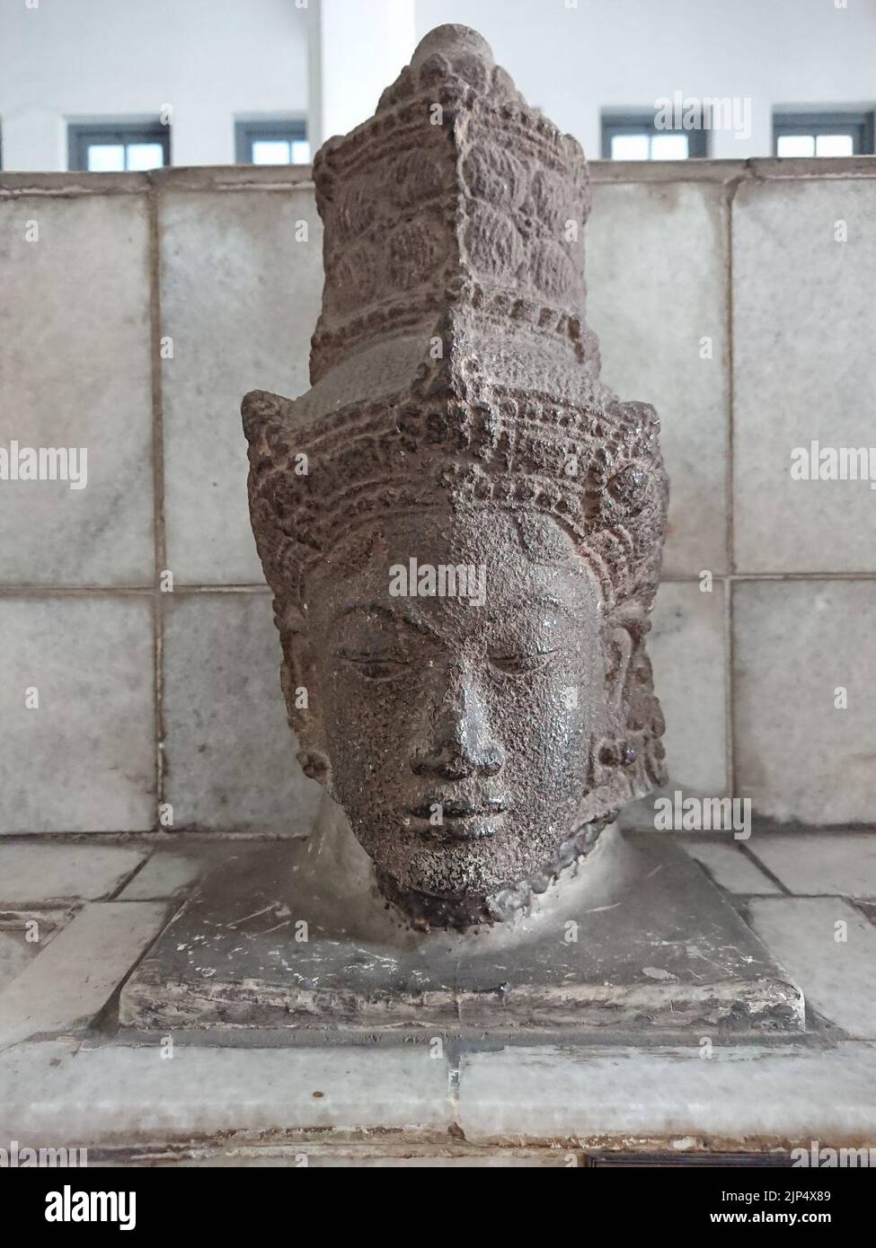The Head of Male Deity Statue 419 Stock Photo - Alamy