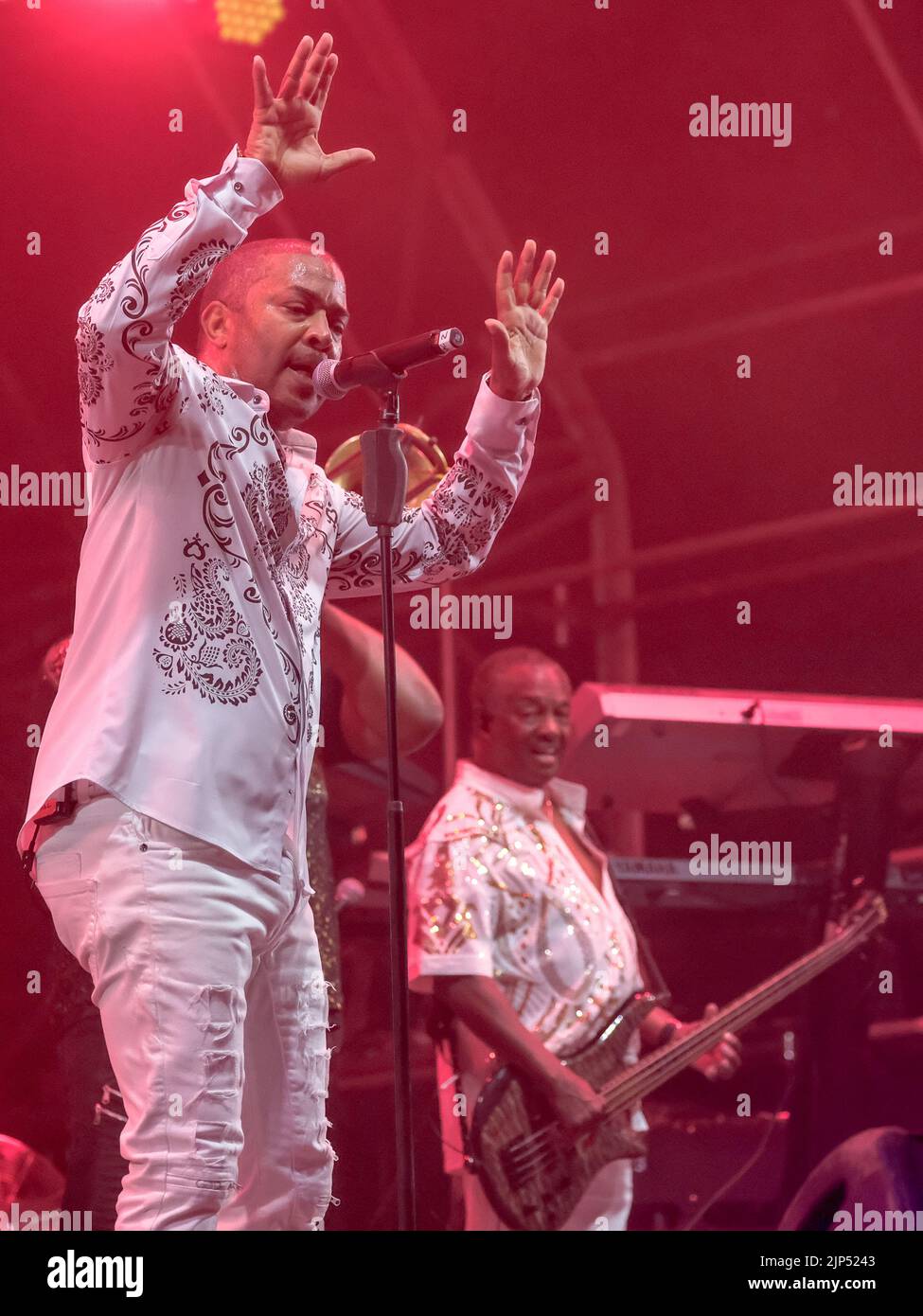 Shawn D. McQuiller (aka ShawnyMac), guitarist and vocalist with ...