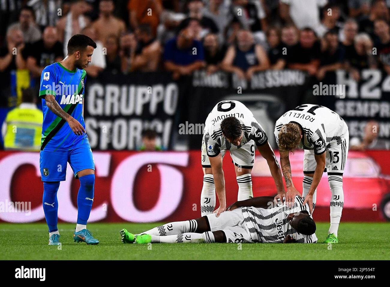 Football injury 2022 hi-res stock photography and images - Alamy