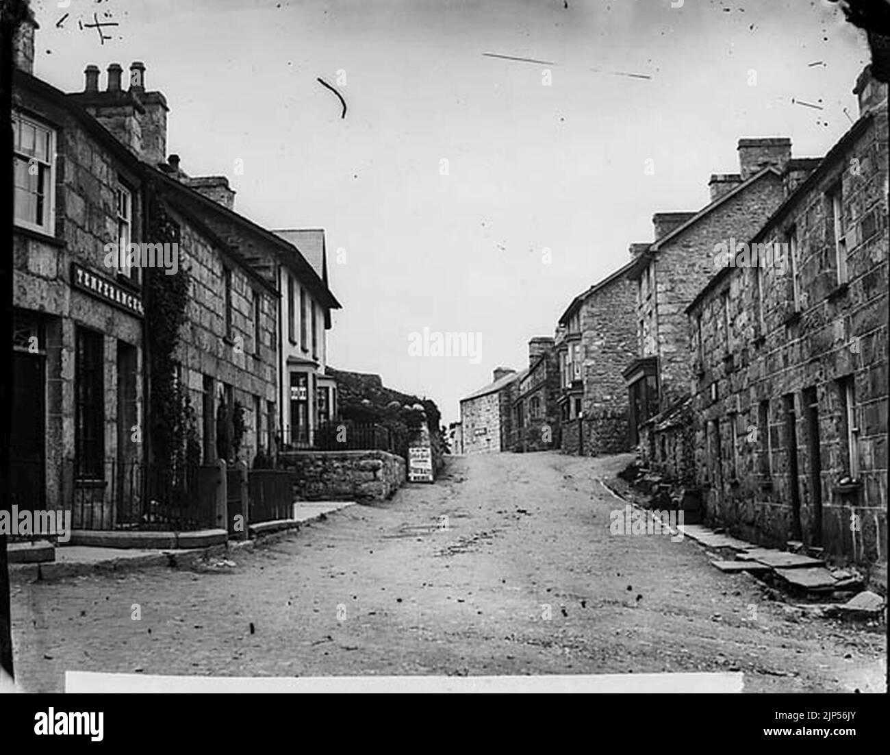The high street, Harlech Stock Photo - Alamy