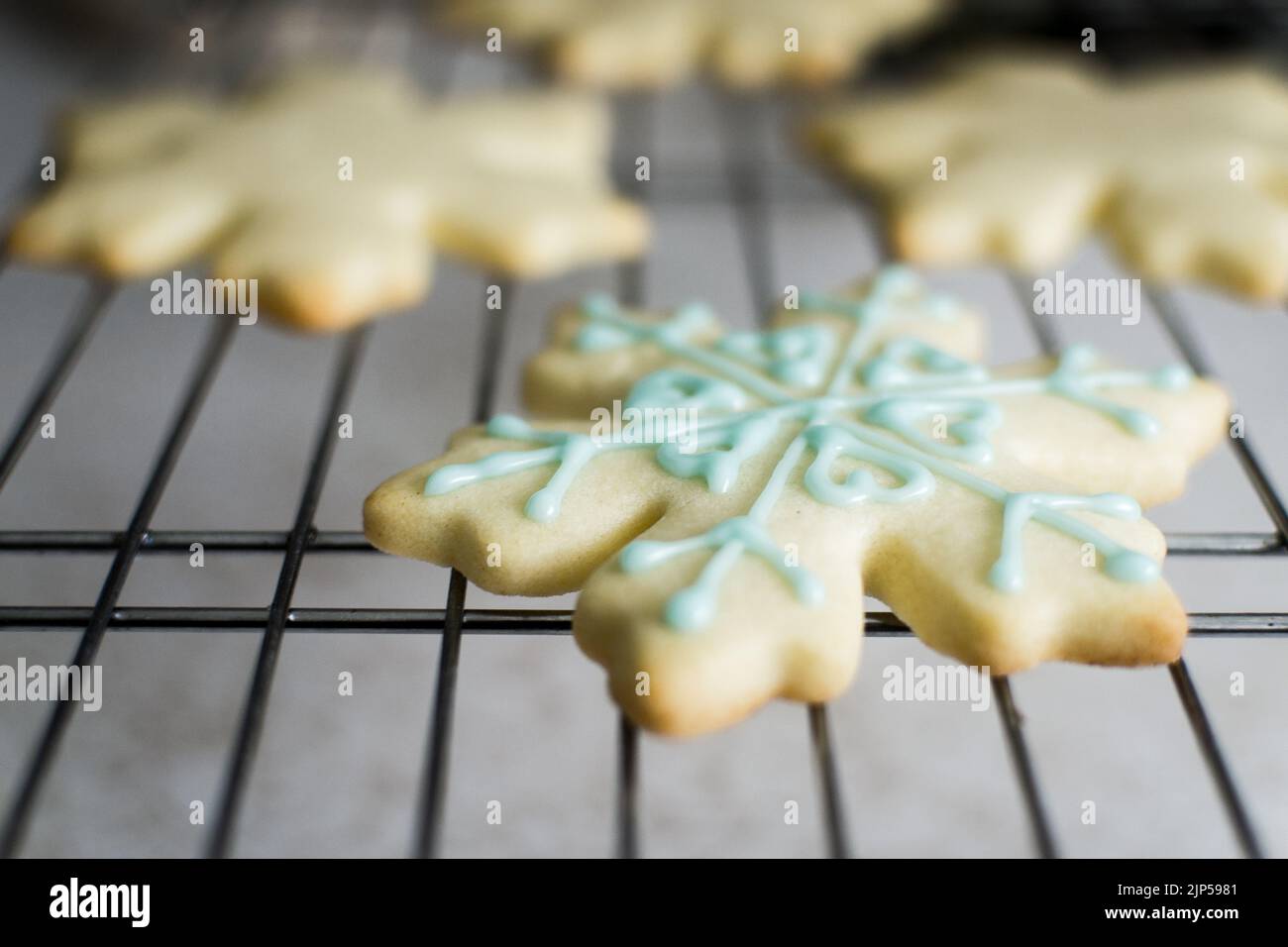 Christmas, winter snowflake decorated sugar cookie Stock Photo - Alamy Christmas, winter snowflake decorated sugar cookie Stock Photo - Alamy