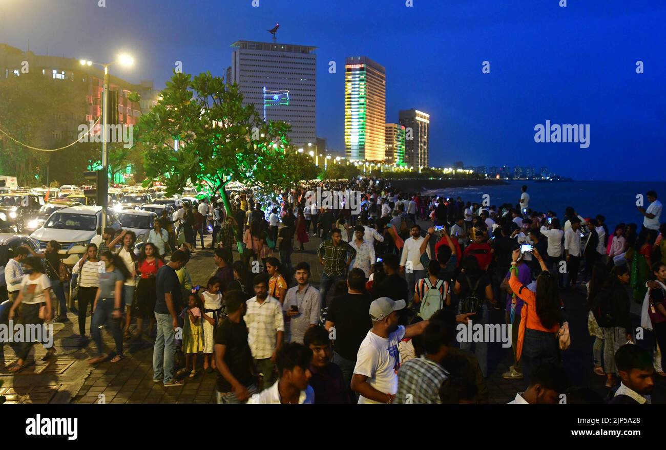 MUMBAI, INDIA – AUGUST 15: Huge crowd during the Azadi Ka Amrit ...