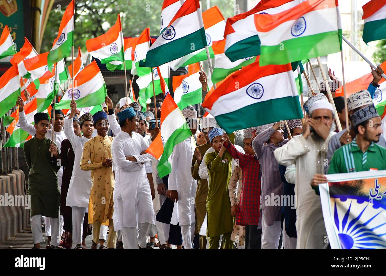 Mumbai, India. 16th Aug, 2022. MUMBAI, INDIA - AUGUST 15: Members of ...