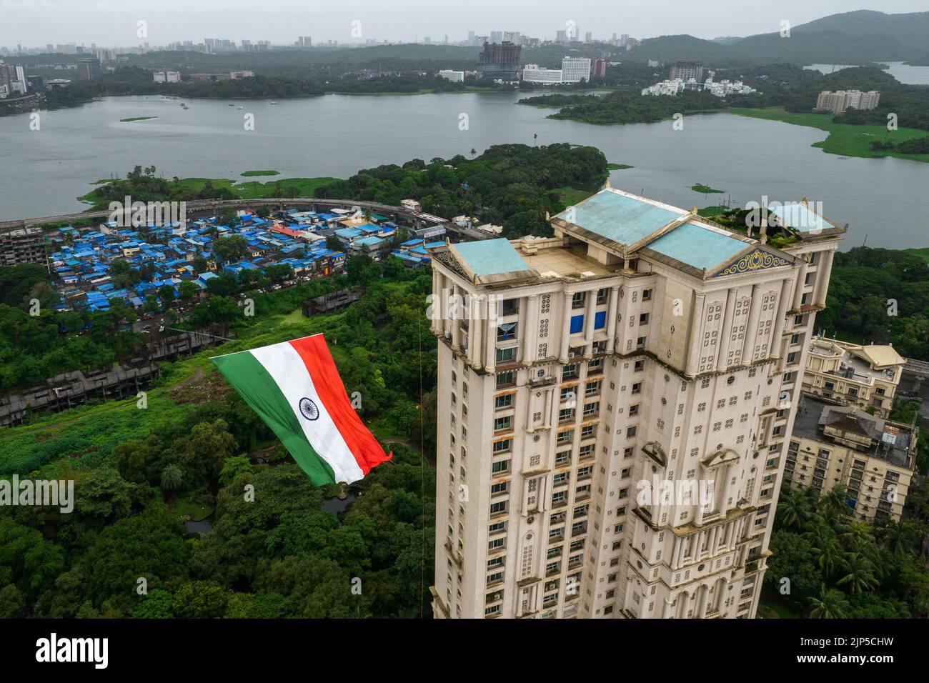 MUMBAI, INDIA – AUGUST 15: 75ft x 50ft Tiranga hoisted between two ...