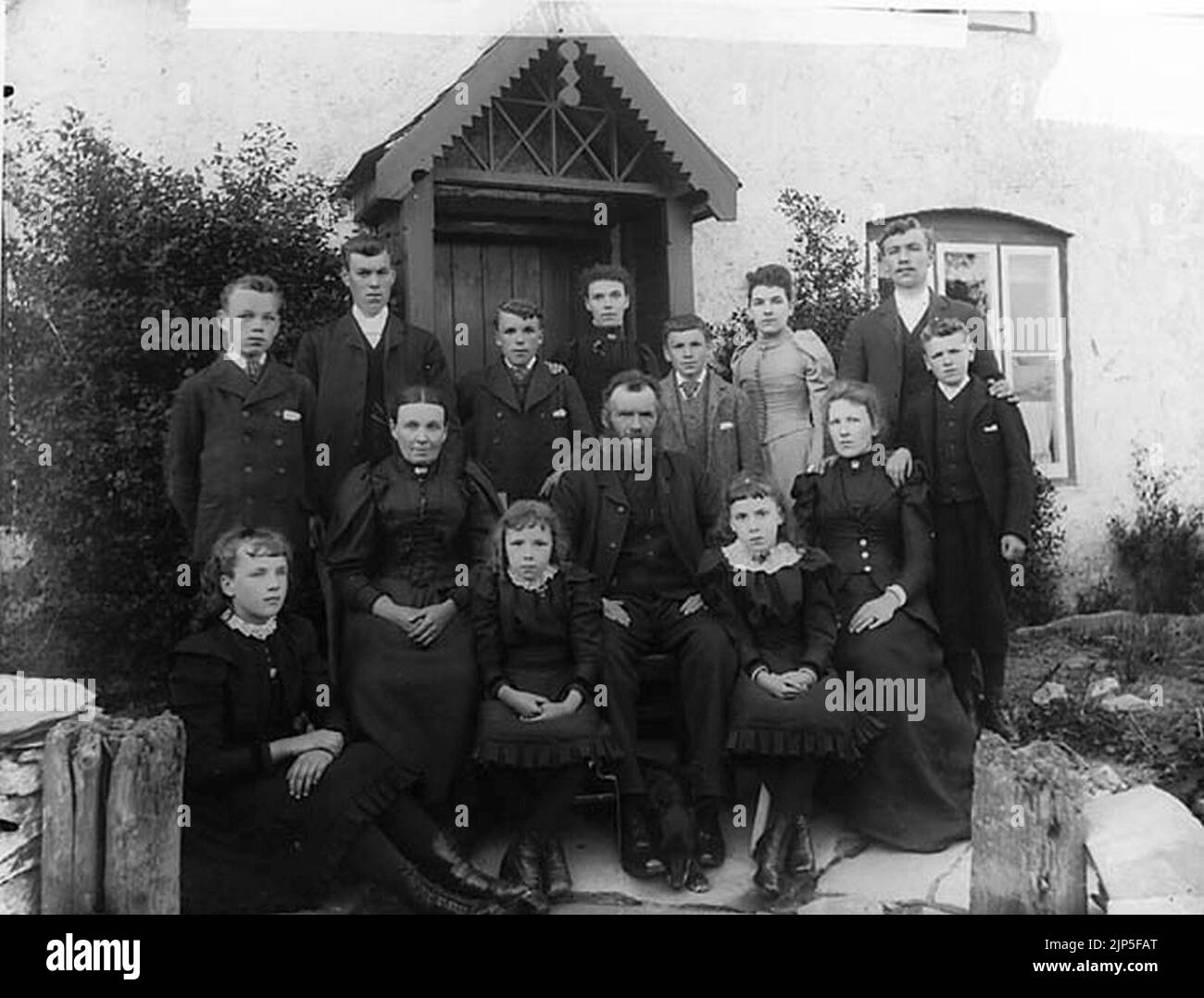 The Hughes family (husband and wife and twelve children Stock Photo - Alamy