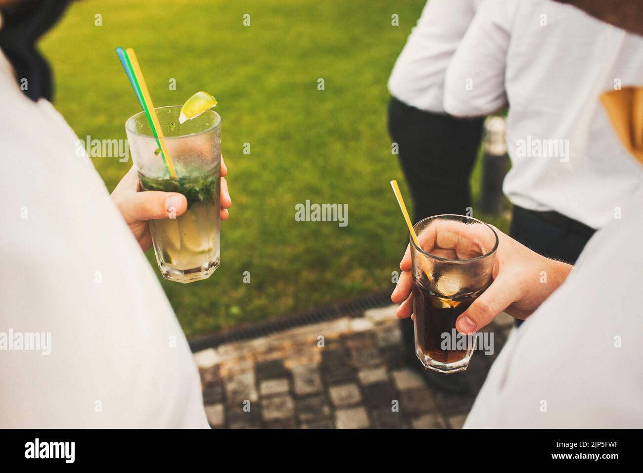 Reception drinks waiter hi-res stock photography and images - Alamy