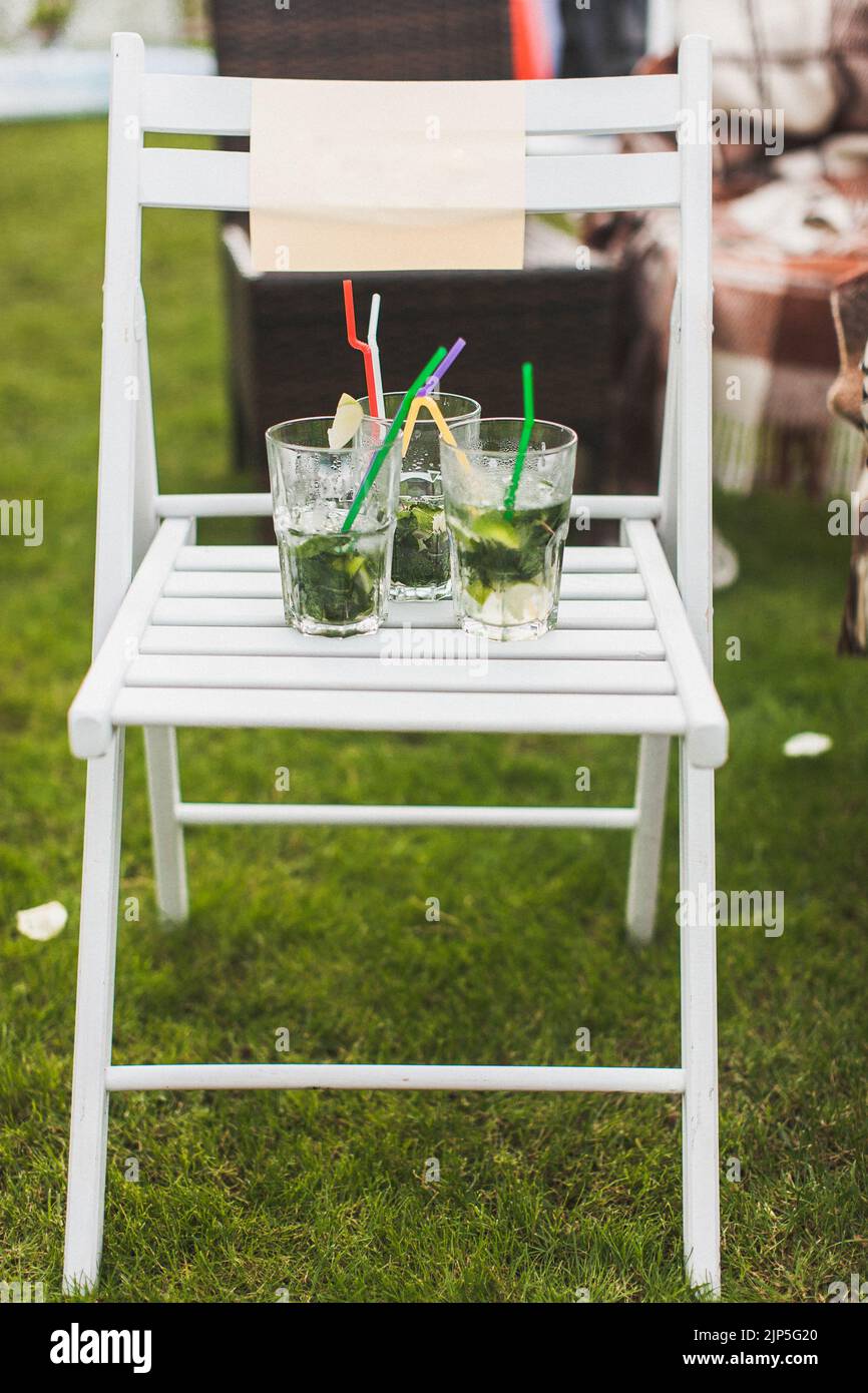Drinks stand hi-res stock photography and images - Alamy