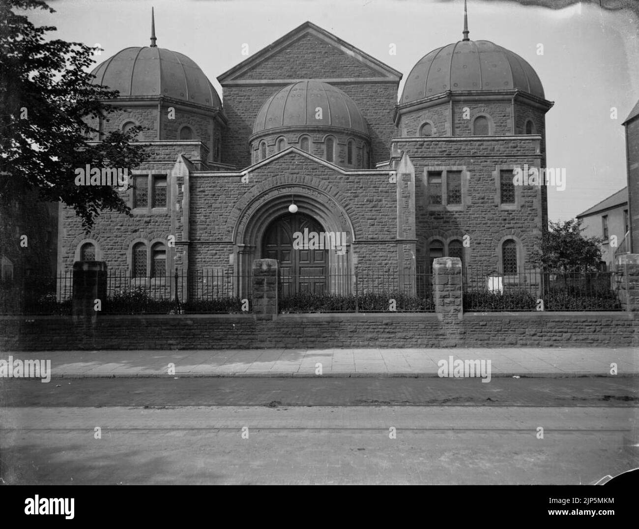 Jews synagogue Black and White Stock Photos & Images - Alamy