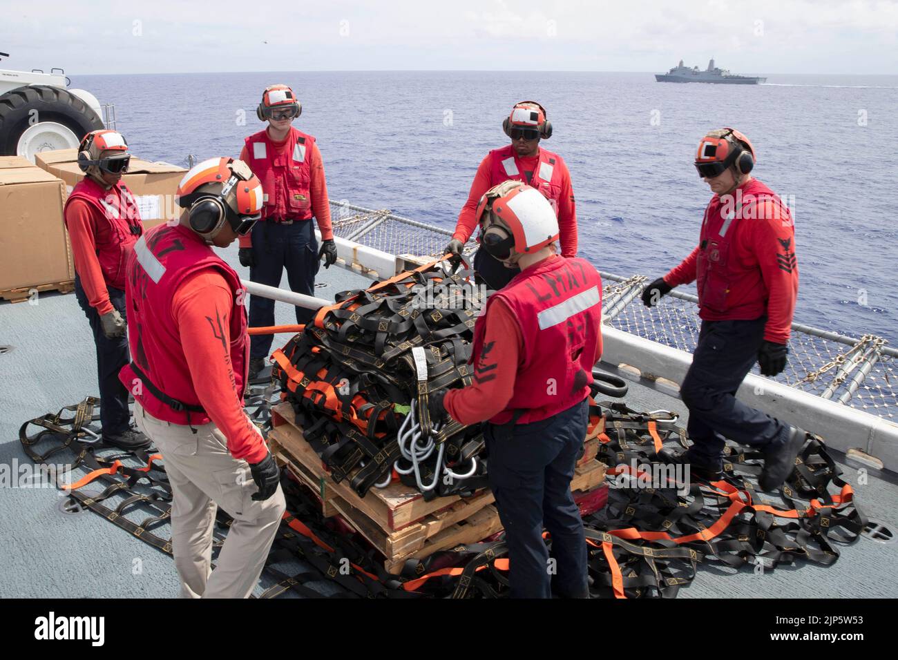 Amphibious cargo carrier hi-res stock photography and images - Alamy