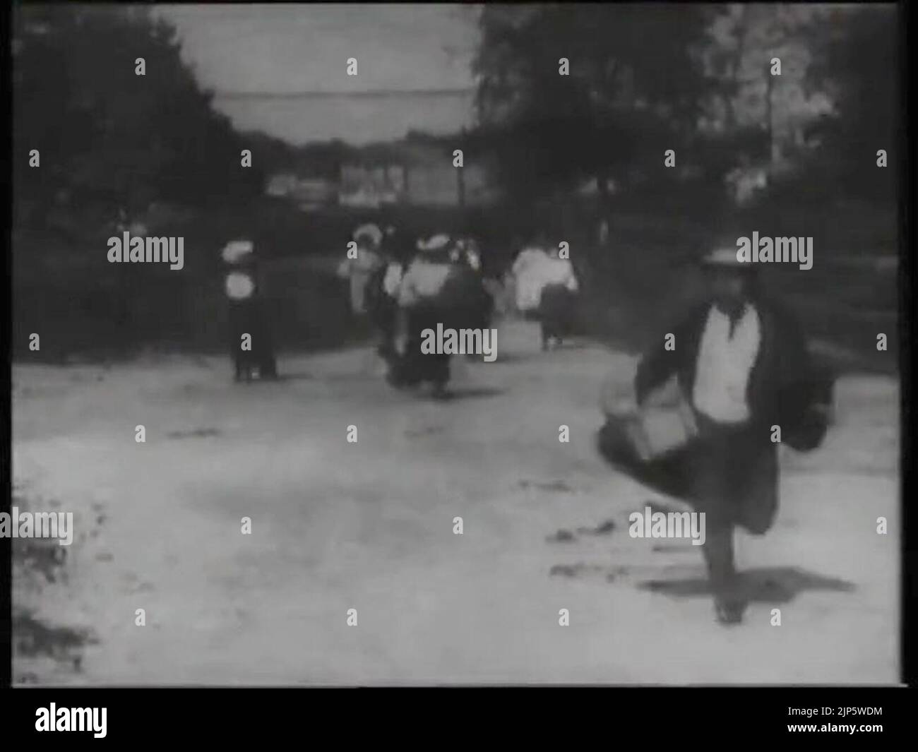 The lost child (1904 film) screenshot 1 Stock Photo - Alamy