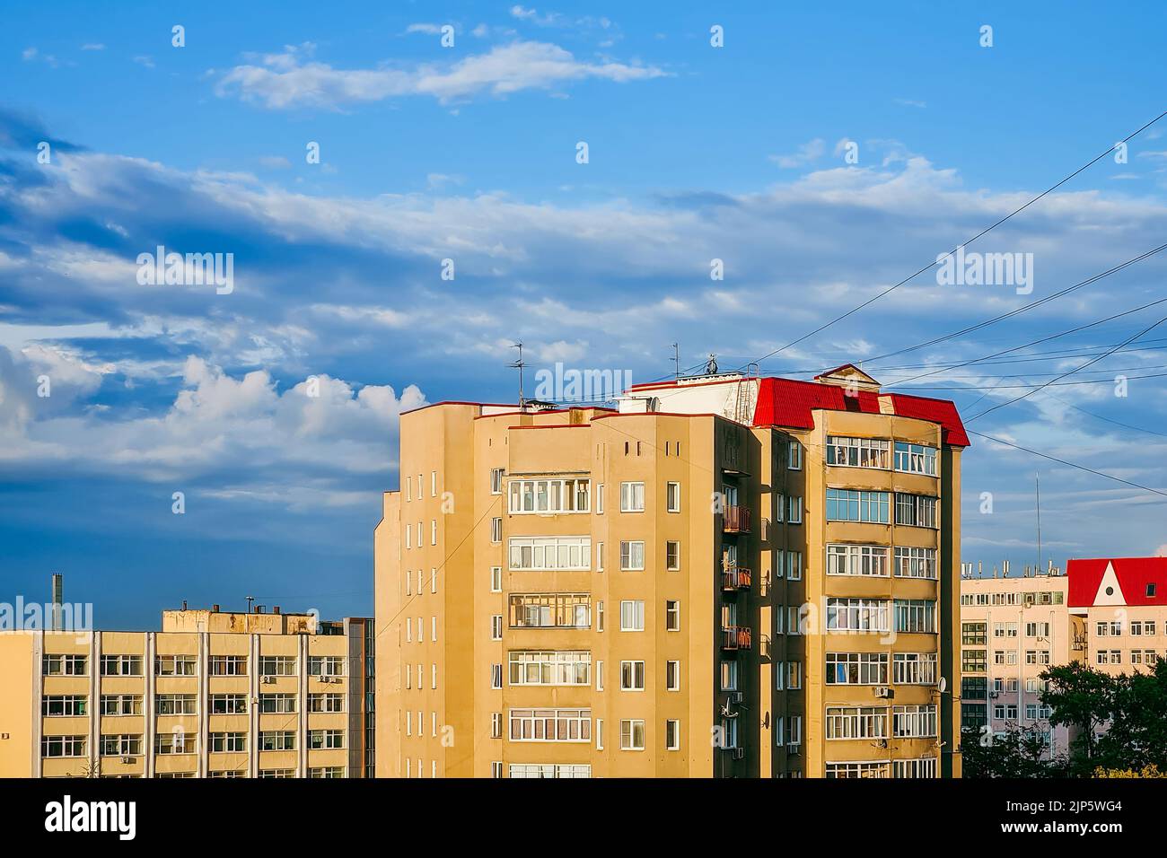 Suburban high rise hi-res stock photography and images - Alamy