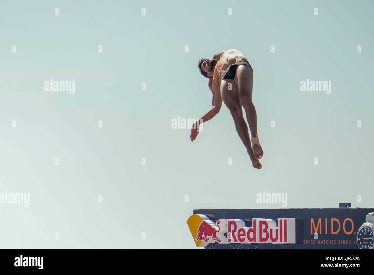 Oslo 20220813.Cliff divers from all over the world dive from a diving ...