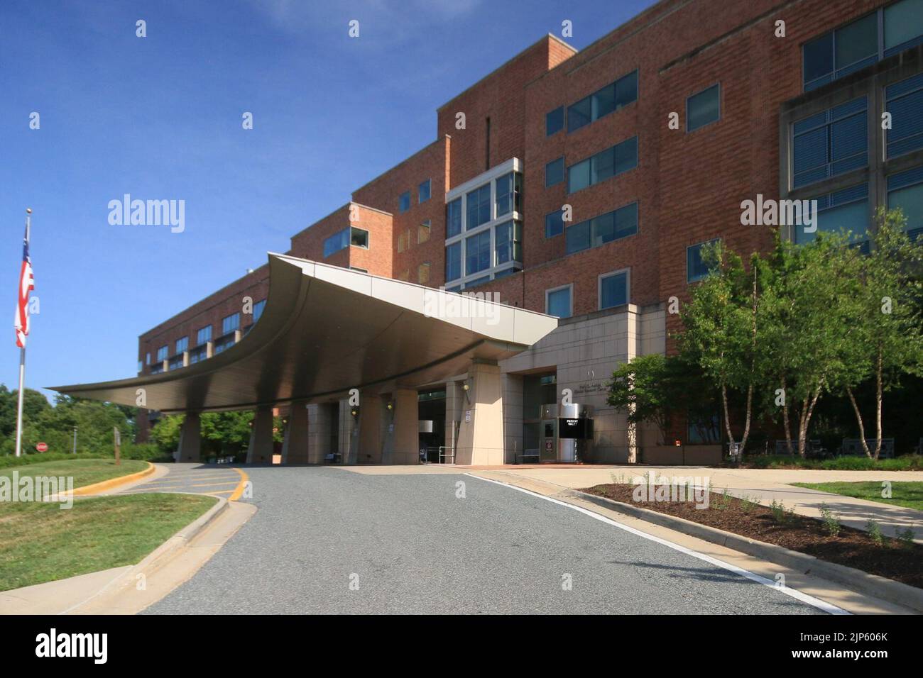 The Mark O. Hatfield Clinical Research Center (Building 10) North ...