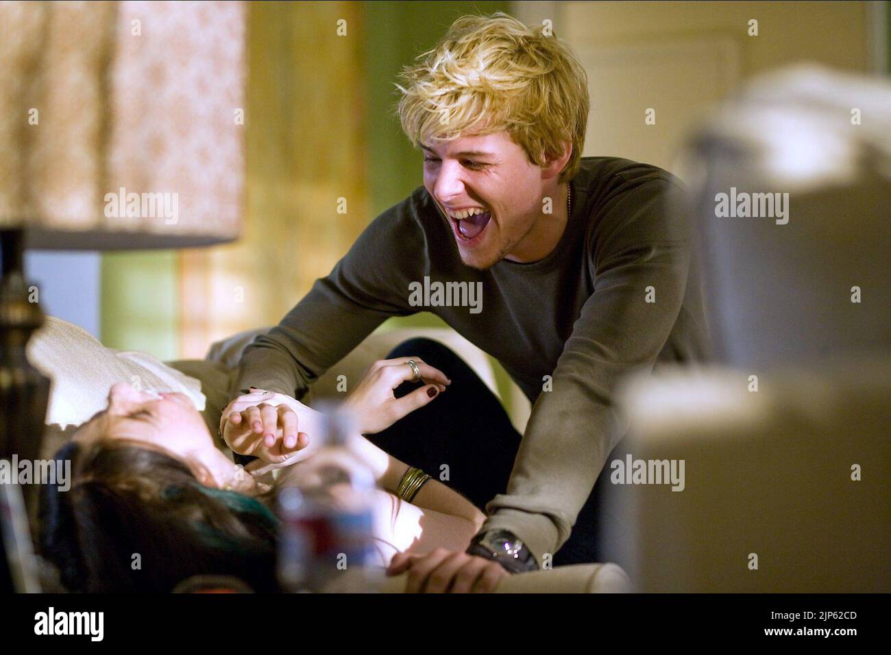 Hunter Parrish Smile Gif